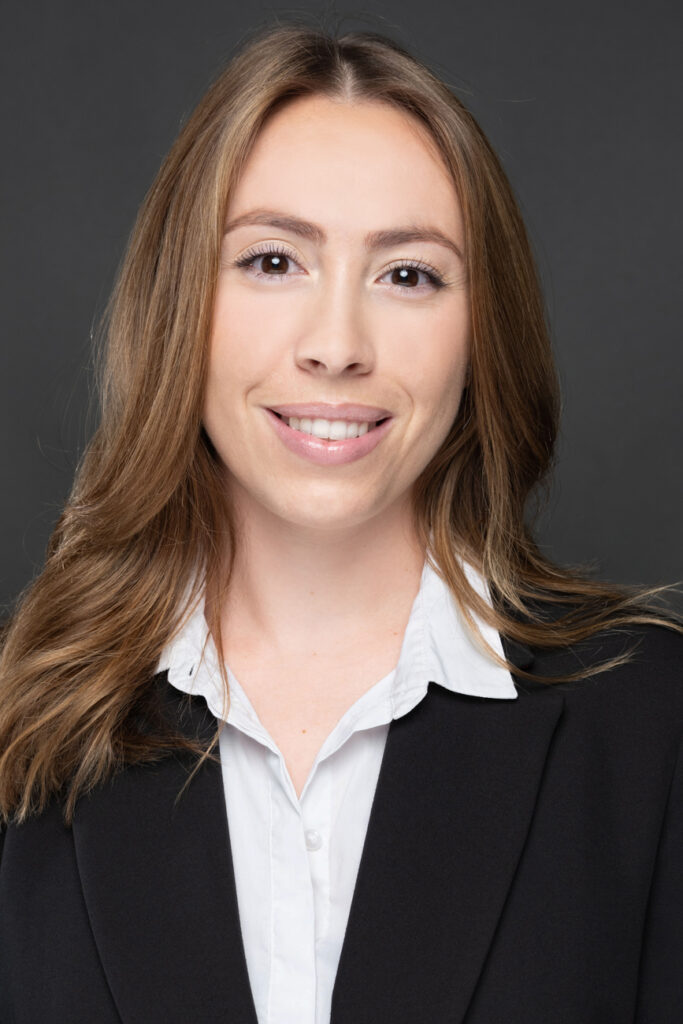 Unser Team: Engagiert. Kompetent. Respektvoll. - OMIT